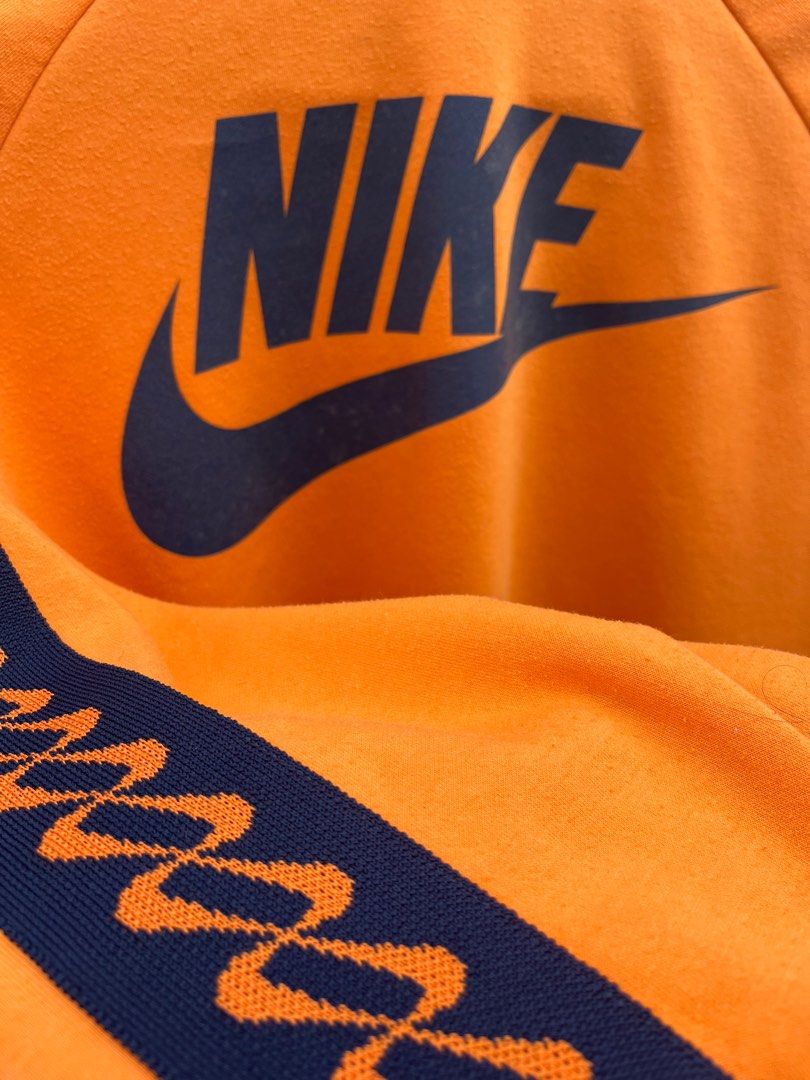 Vintage nike pinwheel, Men's Fashion, Activewear on Carousell