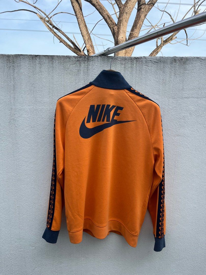 Vintage nike pinwheel, Men's Fashion, Activewear on Carousell
