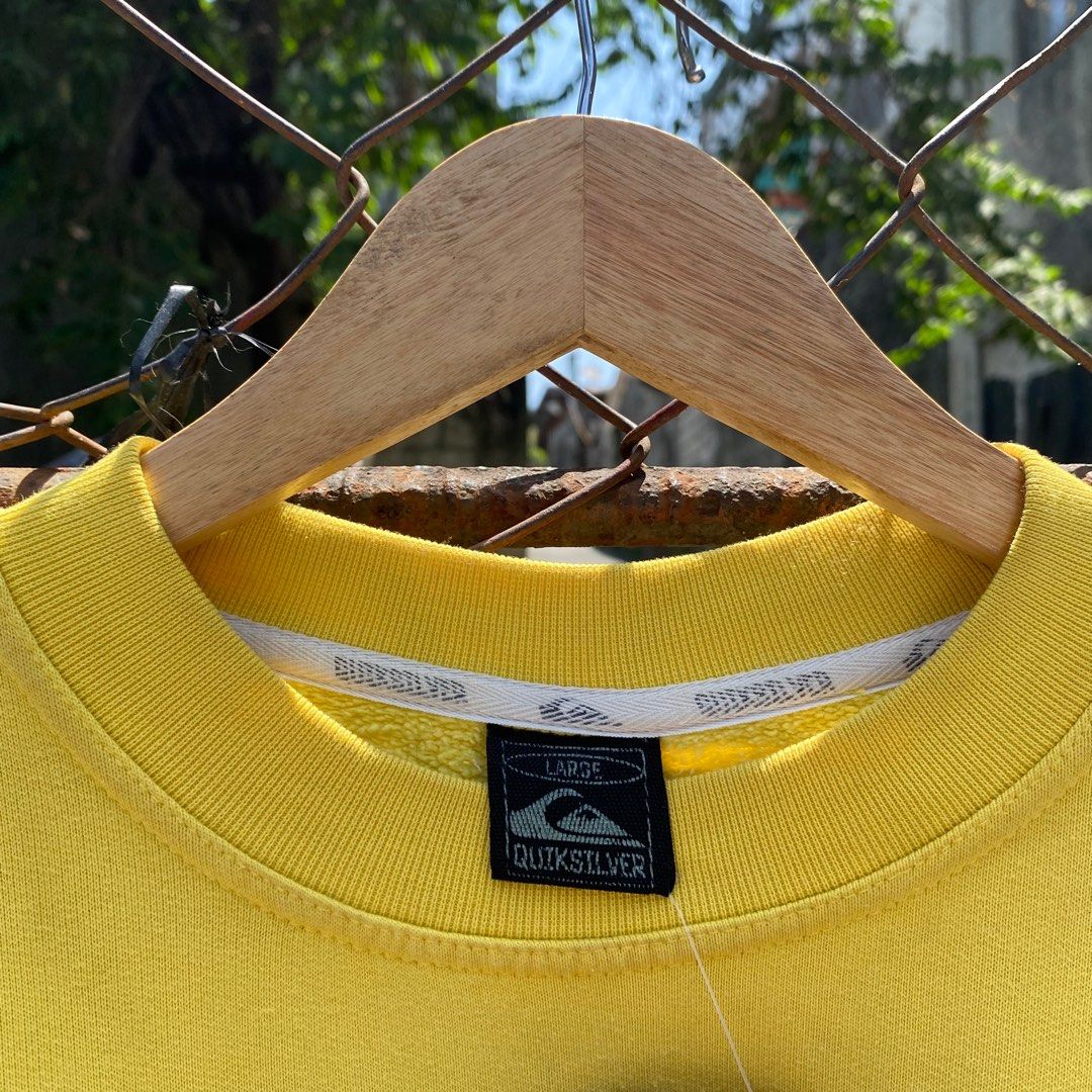 VINTAGE QUICKSILVER X THE BEATLES YELLOW SUBMARINE, Men's Fashion, Tops ...