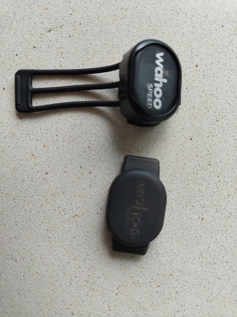 Wahoo speed and cadence sensors, Sports Equipment, Bicycles & Parts ...