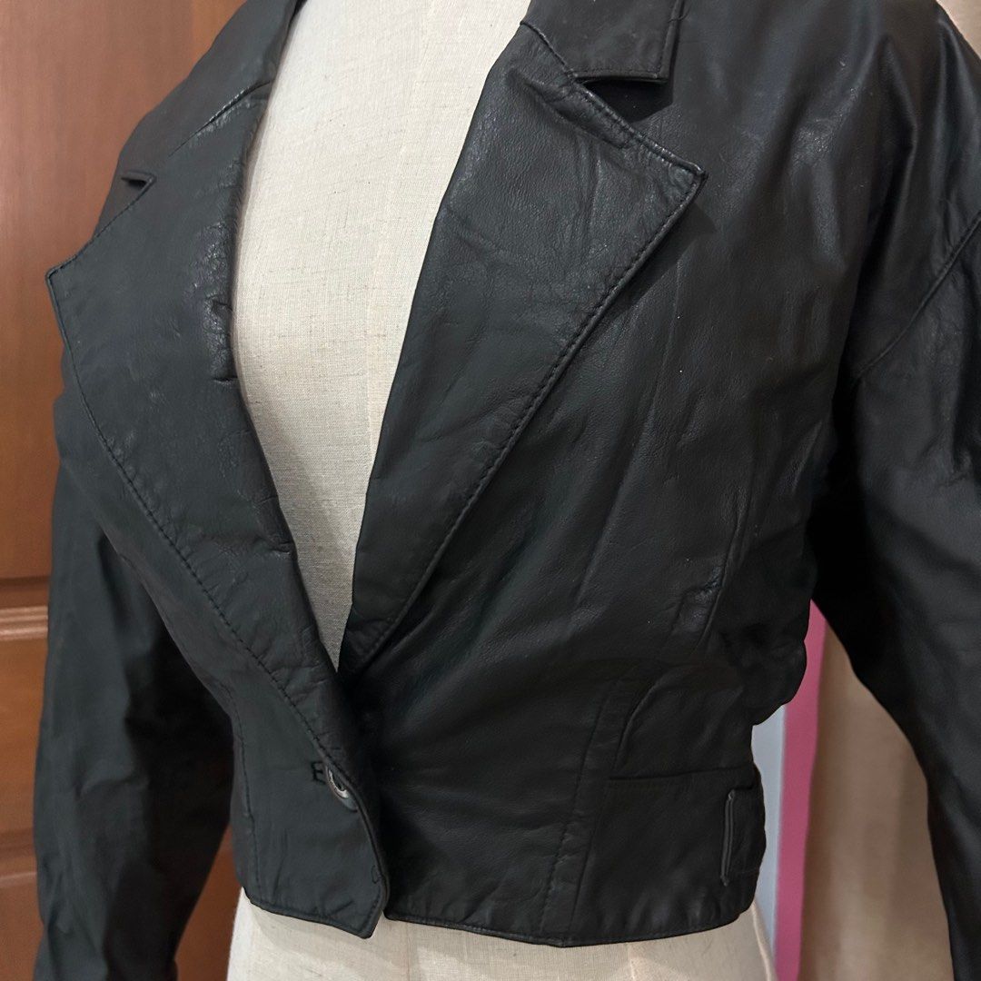 Wilsons Leather Cropped Jacket Vintage, Women's Fashion, Coats, Jackets and Outerwear on Carousell