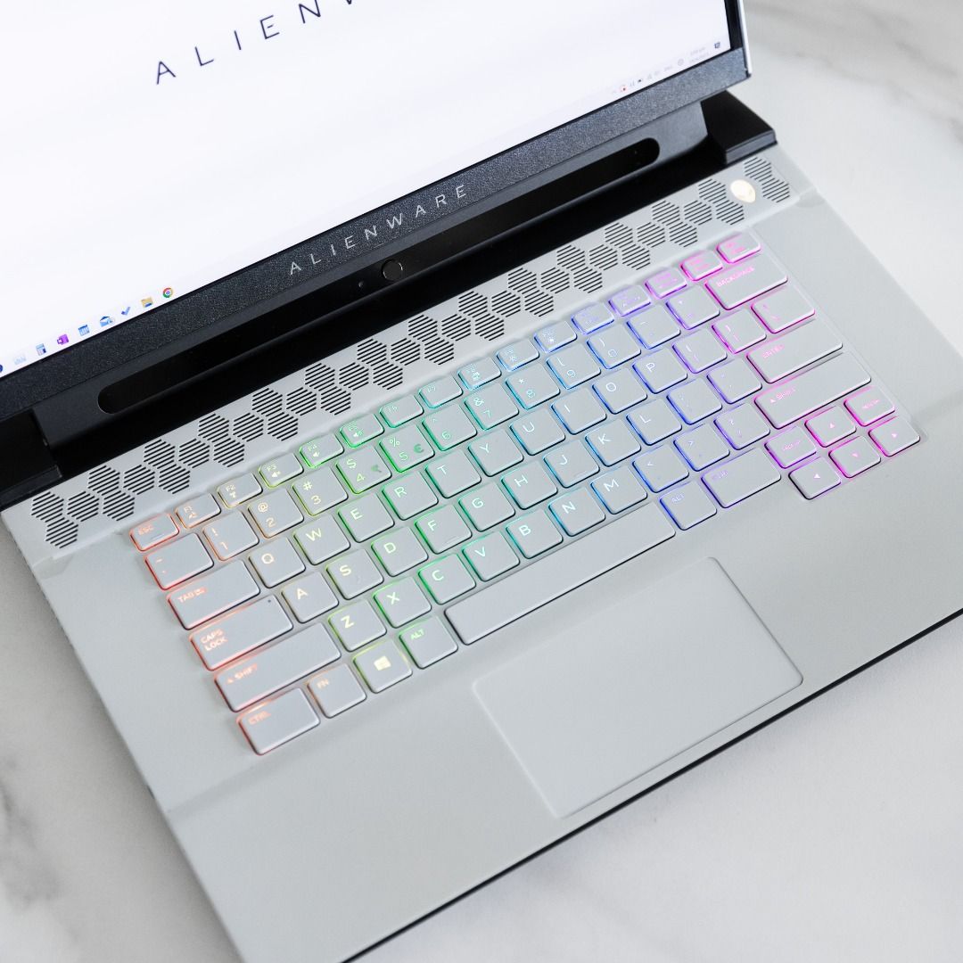 Alienware M15 R4 - RTX 3070, i7-10870H, 4K OLED (Warranty till 2024 ...