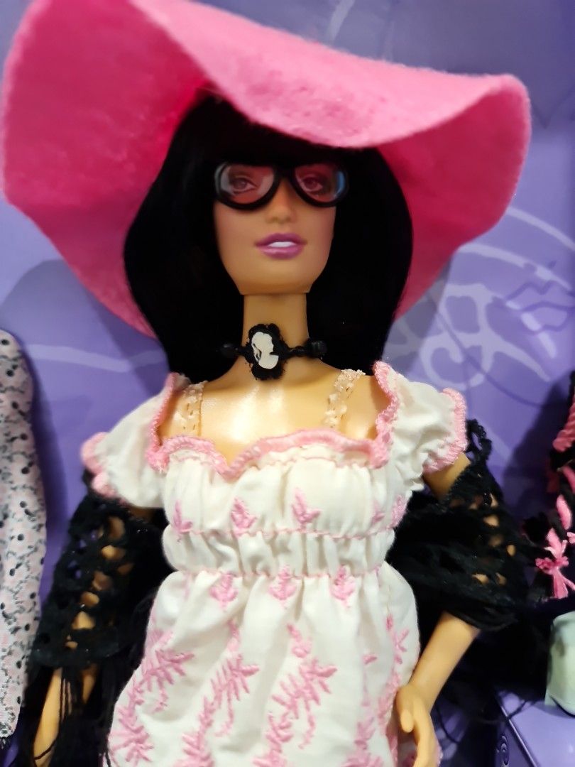 Barbie Anna Sui BoHo Barbie NRFB, Hobbies & Toys, Memorabilia ...