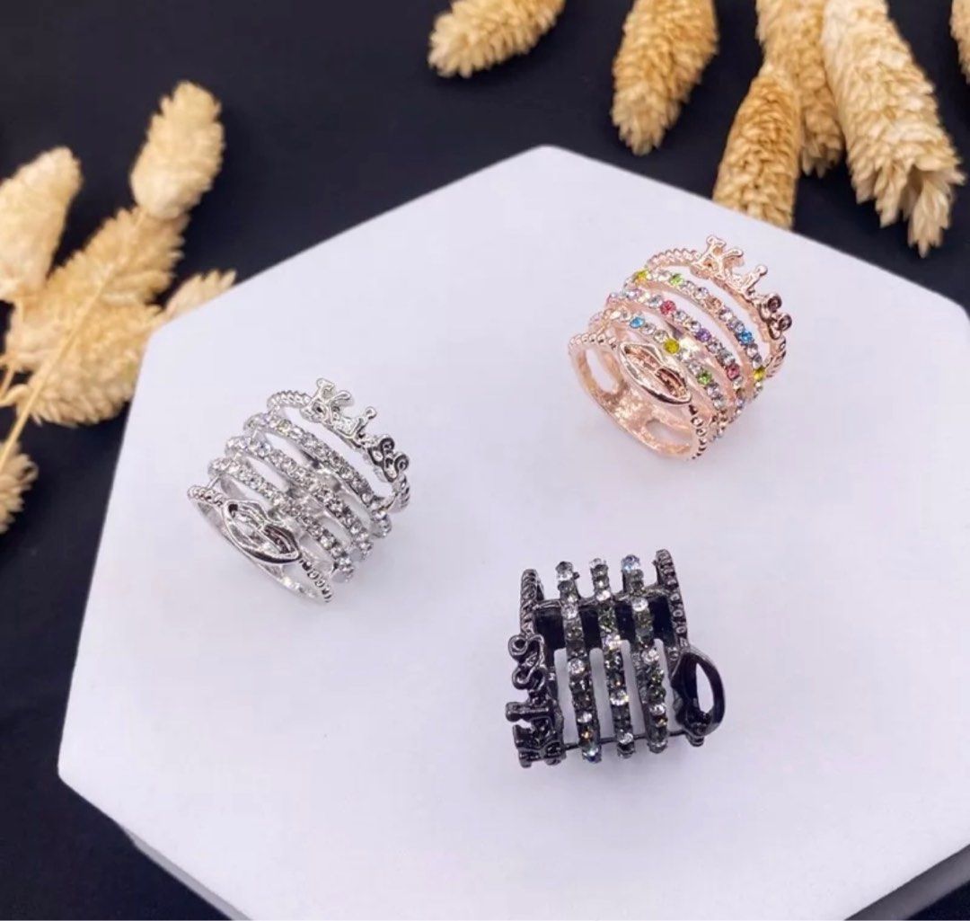 Brooch Ring, Women's Fashion, Jewelry & Organisers, Brooches on Carousell