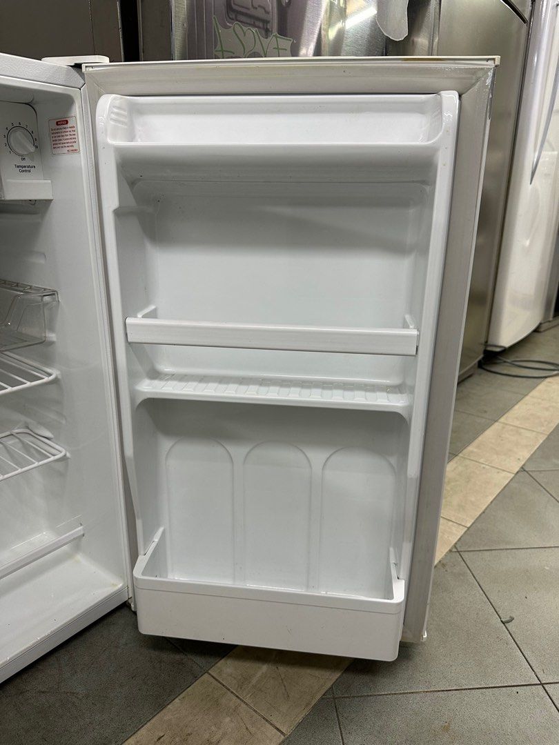 BUY NOW! LG 90L Mini Bar Fridge GL-131SQW (93304), TV & Home Appliances ...