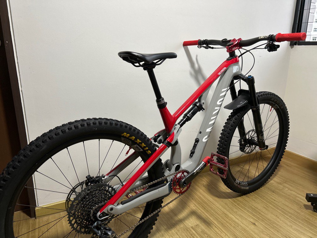 Canyon Neuron CF9 SL 2021 (S), Sports Equipment, Bicycles & Parts, Bicycles on Carousell