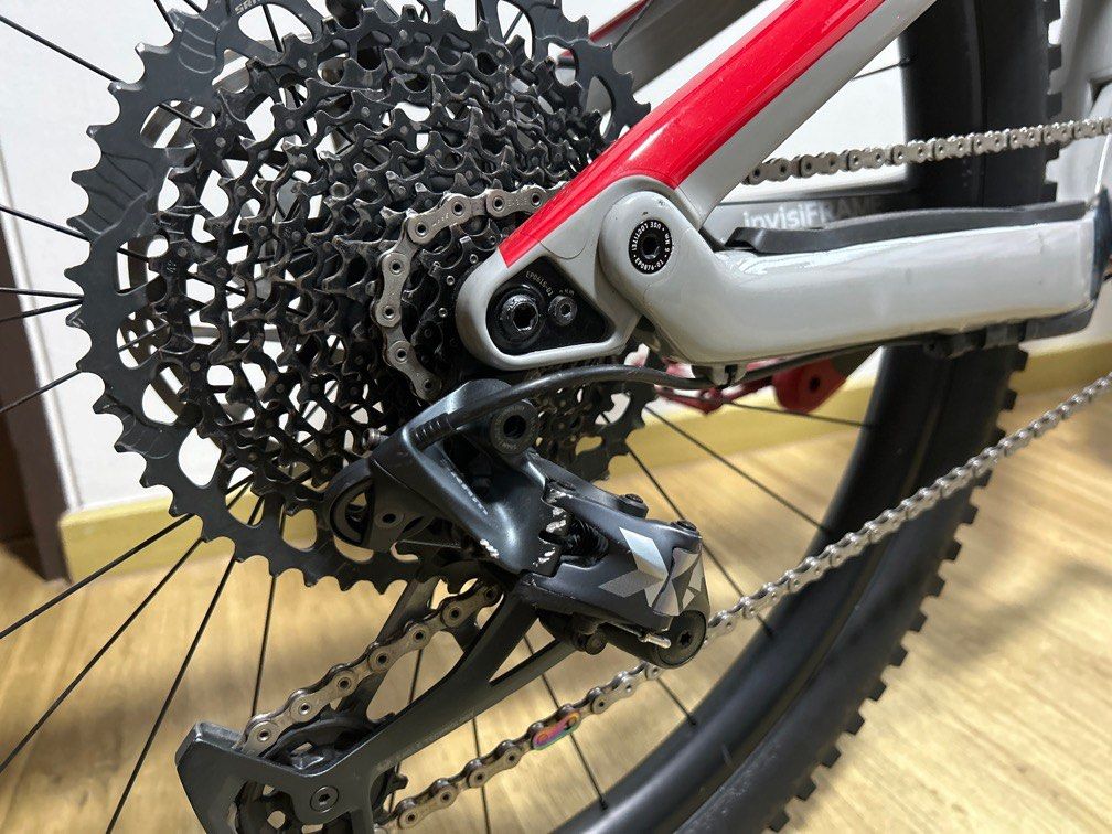 Canyon Neuron CF9 SL 2021 (S), Sports Equipment, Bicycles & Parts, Bicycles on Carousell