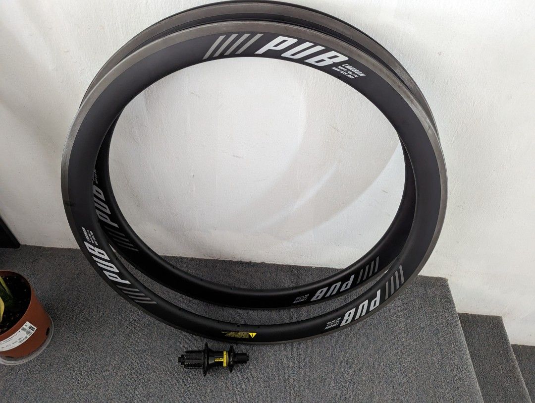 Cheap Wide Carbon Rims (19mm ID), Sports Equipment, Bicycles & Parts ...