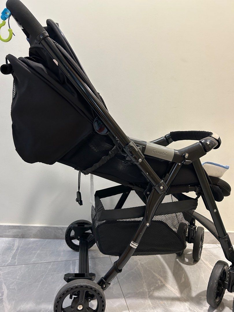 Combi Urban Walker Lite, Babies & Kids, Going Out, Strollers on Carousell