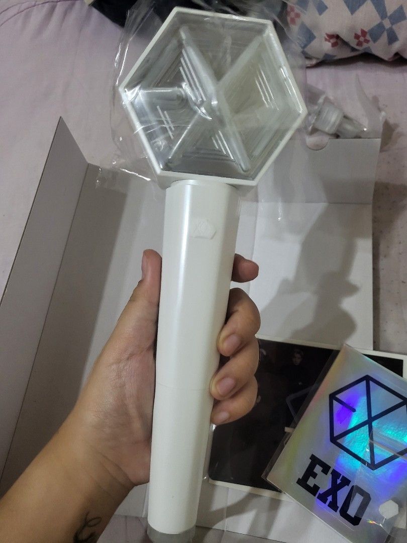 EXO LIGHTSTICK [ERIBONG] VERSION 3 , Hobbies & Toys, Memorabilia ...