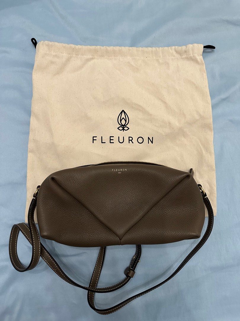 Fleuron Trinity, Women's Fashion, Bags & Wallets, Cross-body Bags on ...