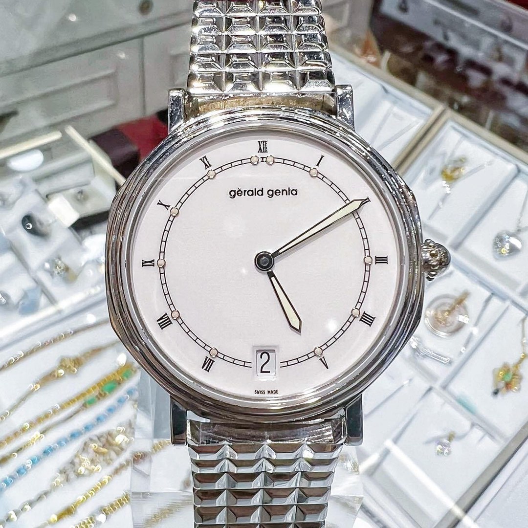 Gerald Genta Watch 34mm Auto, Luxury, Watches on Carousell