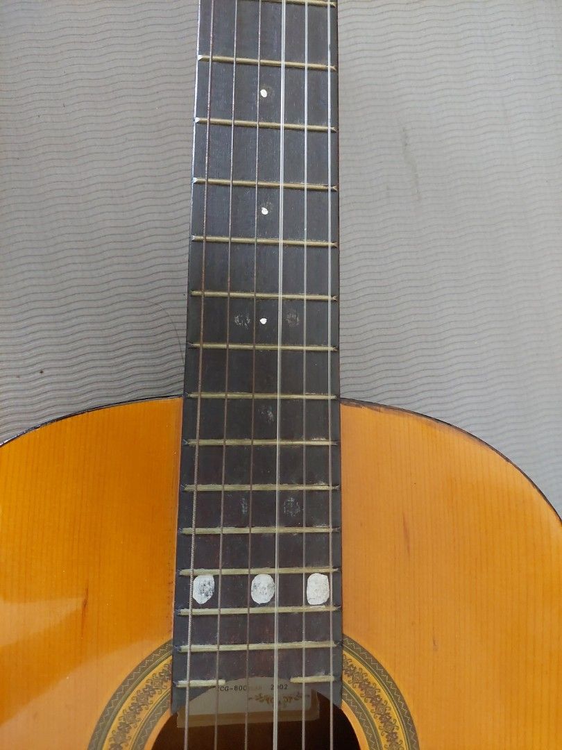 Guiter, Hobbies & Toys, Music & Media, Musical Instruments on Carousell