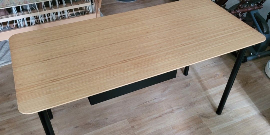 IKEA Anfallare / Adils Bamboo Top Table 140x65 with cable management ...