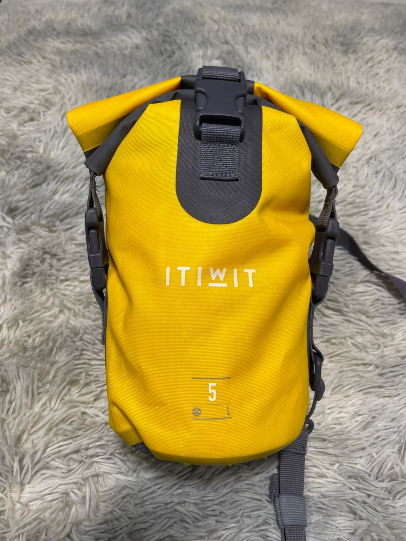ITIWIT 5L Drybag on Carousell