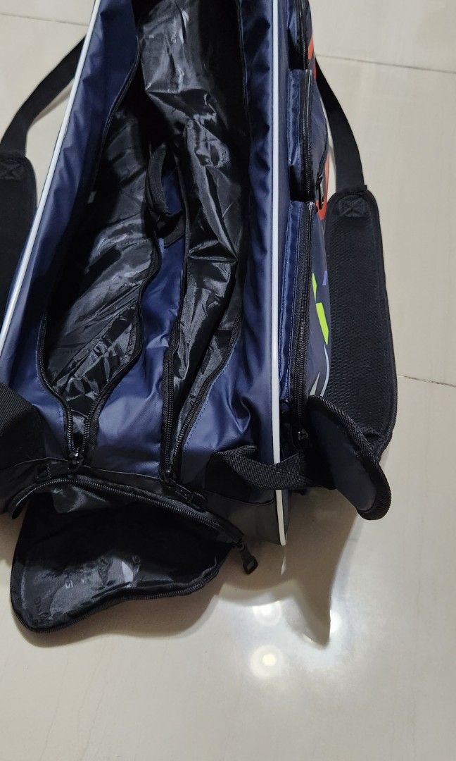 Lining Racket Bag 6 in 1, Sports Equipment, Sports & Games, Racket ...