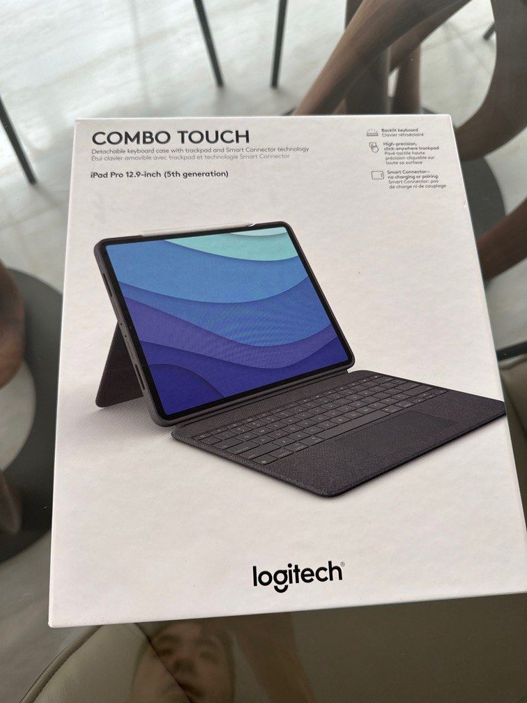 Logitech Combo Touch Ipad Pro Mobile Phones Gadgets Other Gadgets On Carousell
