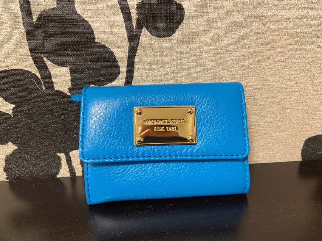 *Michael Kors Small Wallet (Sky Blue)* on Carousell