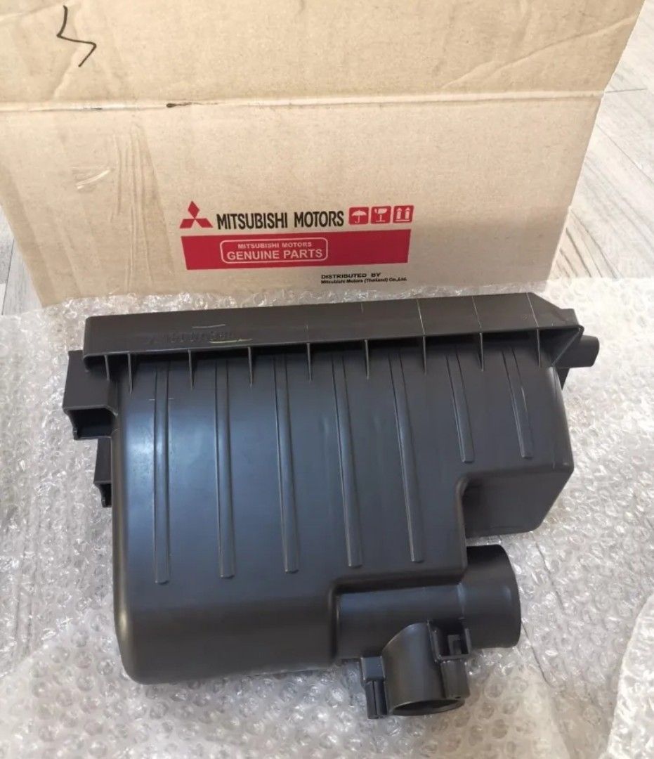 Mitsubishi Mirage - Air Cleaner Cover only, Car Parts & Accessories ...