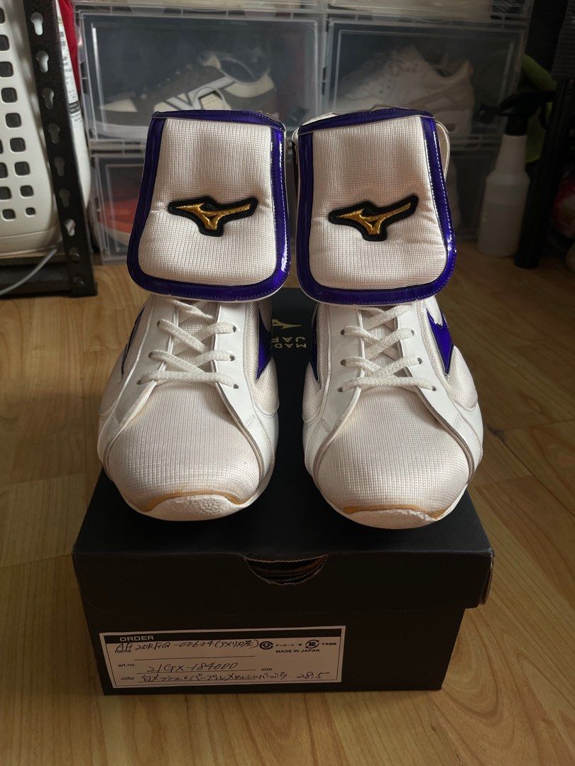 Mizuno Mid-cut Boxing Shoes RARE!, Sports Equipment, Sports & Games ...