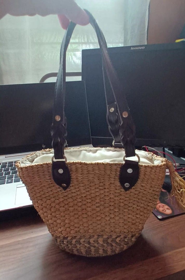 Native bag with leather handle on Carousell