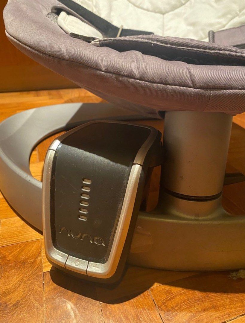 Nuna LEAF Rocker with Nuna Wind Motor, Babies & Kids, Baby Nursery ...