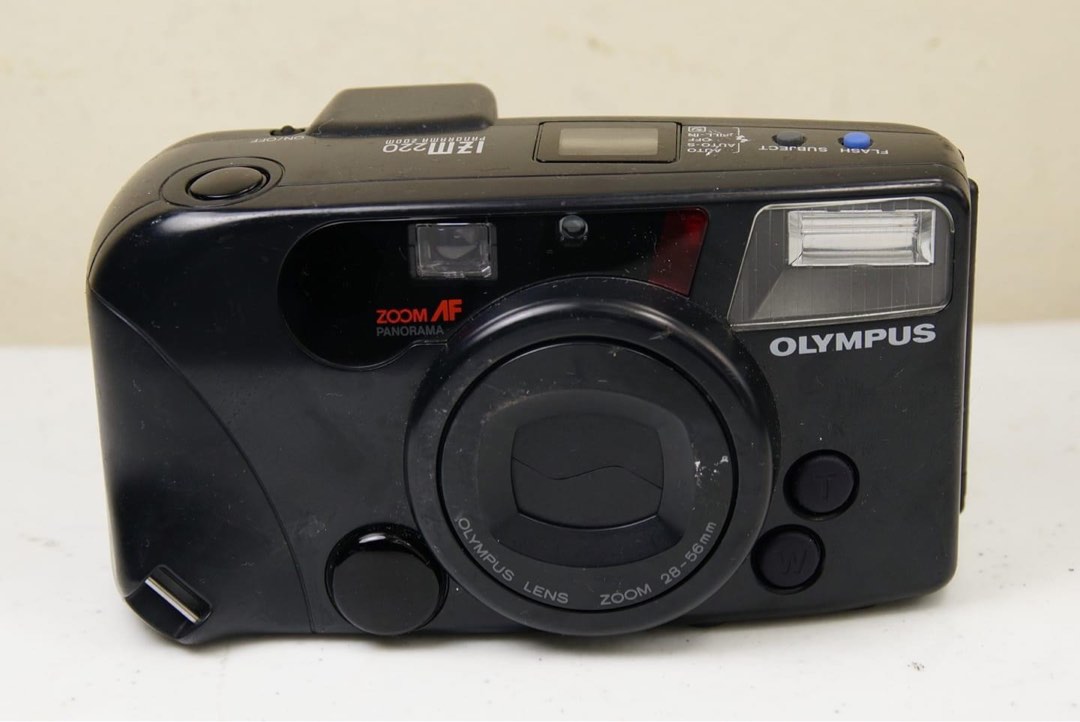 Olympus IZM 220 Film Camera, Photography, Cameras on Carousell