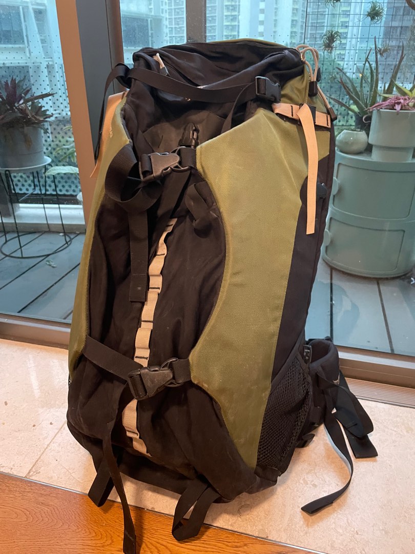 Osprey Eclipse 42 hike/travel backpack, 男裝, 袋, 背包 - Carousell