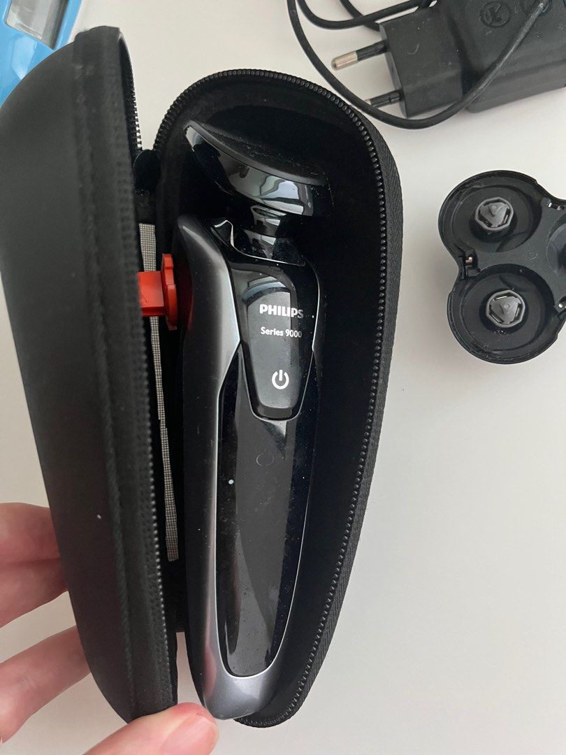 Philips Series 9000 Shaver with Smart Clean, Beauty & Personal Care ...