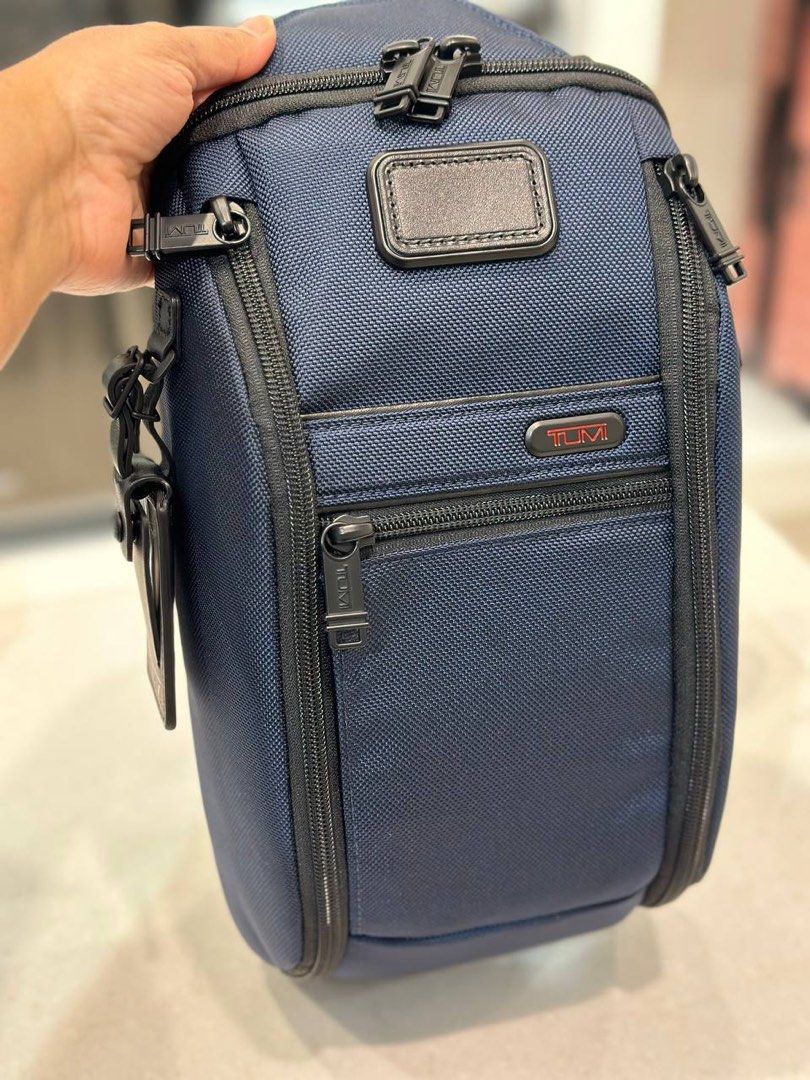 (PREORDER) TUMI LARGE SLING, Men's Fashion, Bags, Sling Bags on Carousell
