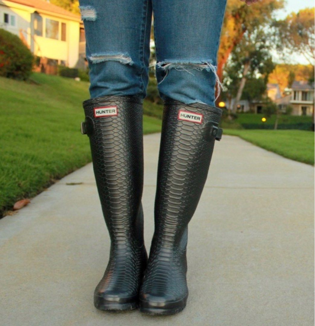 Rare HUNTER Carnaby Boa Snake Tall Rain Boots, Women's Fashion, Footwear, Boots on Carousell