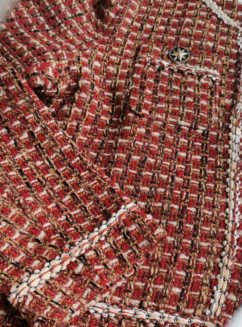Red tweed jacket size L, Women's Fashion, Coats, Jackets and Outerwear ...