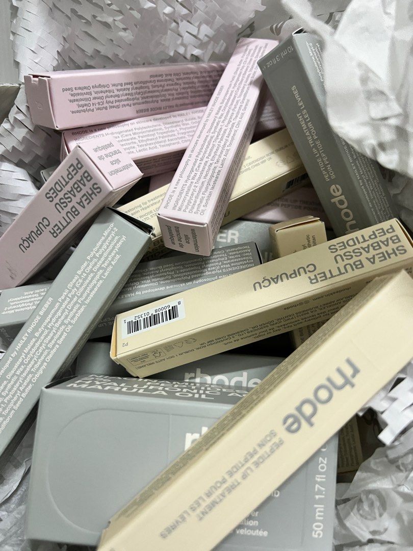 Rhode Skin Peptide Lip Treatment in Passionfruit Jelly, Beauty ...