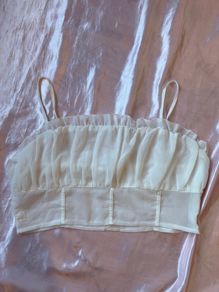 Round Cut Sheer Bottom Ruffled White Top, Women's Fashion, Tops ...