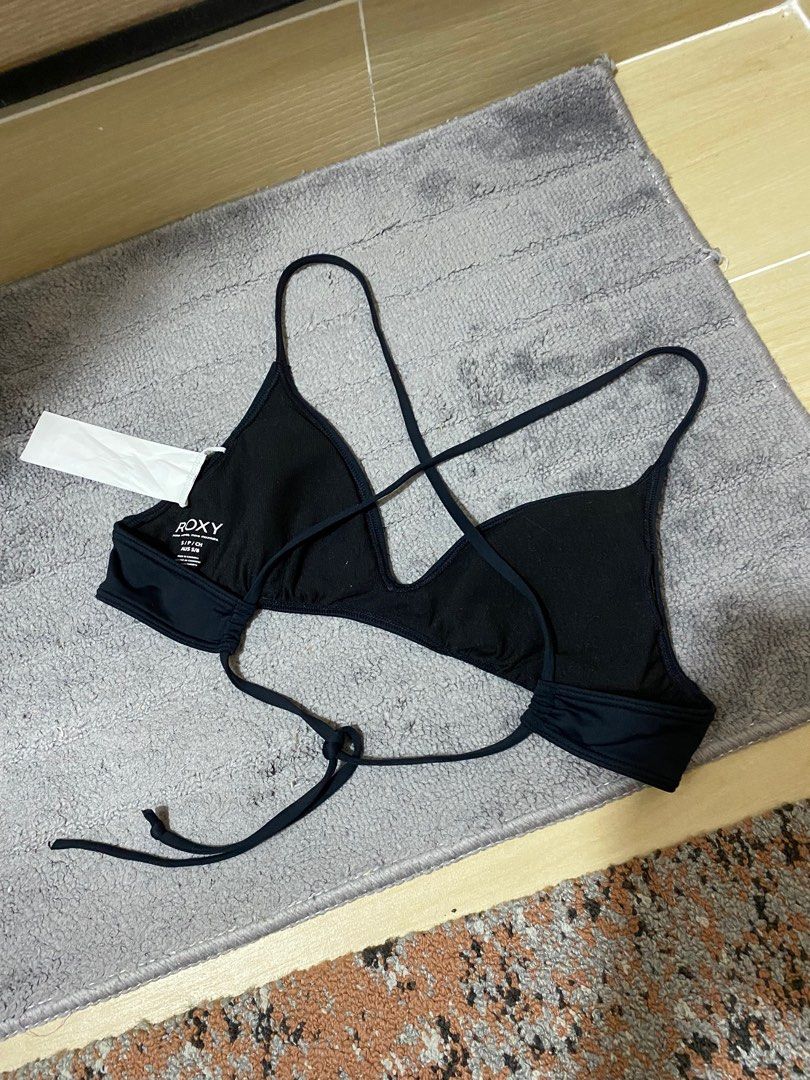 Roxy 2023 Bikini Top Black S Classic, 女裝, 泳裝, 泳衣 - Carousell