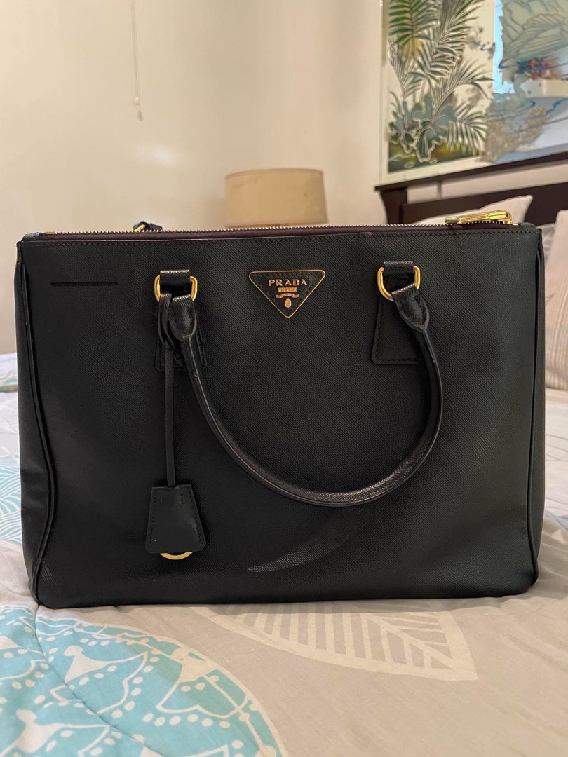 RUSH Prada Saffiano Lux Nero on Carousell