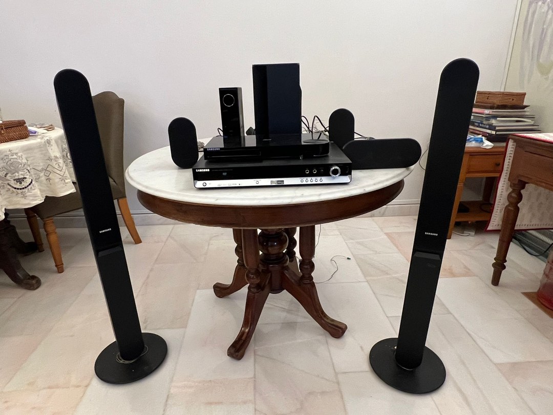 Samsung AV System with BlueRay system, surround sound, subwoofer, Audio, Soundbars, Speakers ...