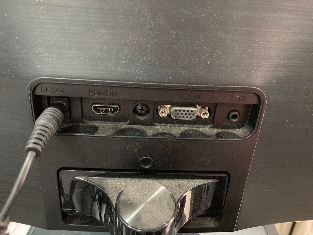 Samsung monitor, Computers & Tech, Desktops on Carousell