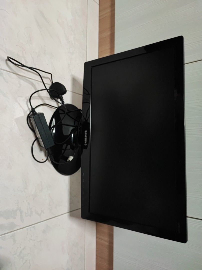 Samsung Monitor S20D300 Good Working Condition, Computers & Tech, Parts ...