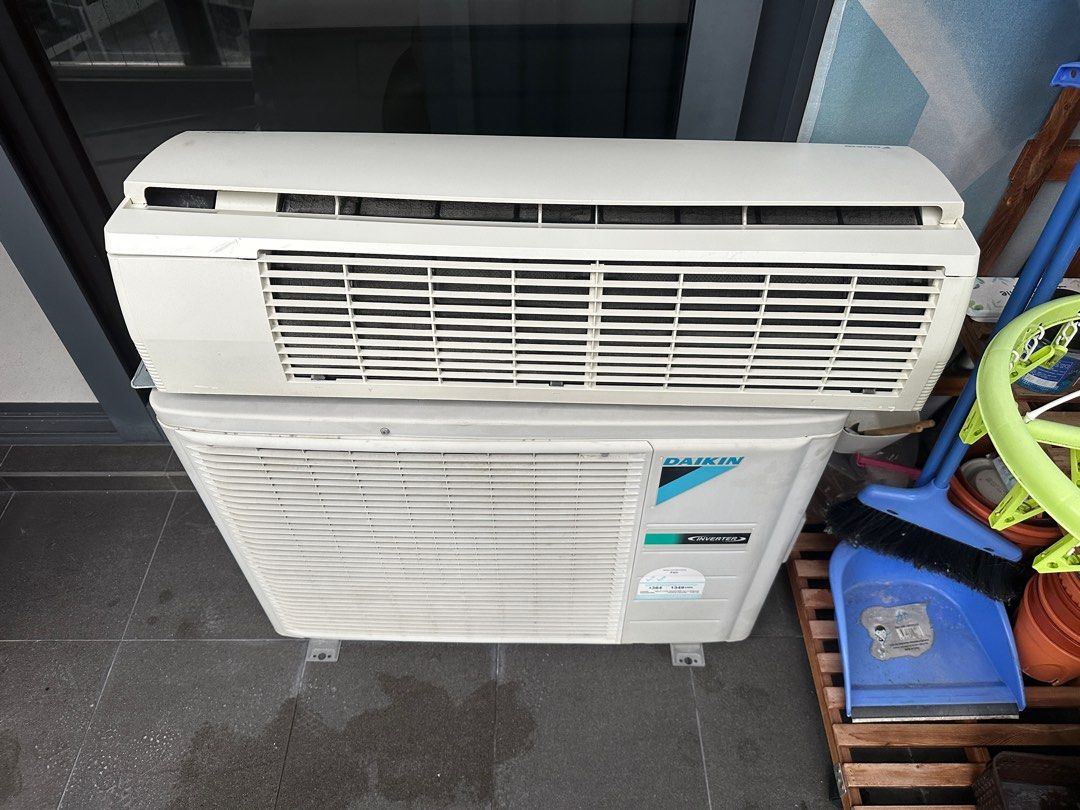 Second hand DAIKIN air conditioner, S$50, TV & Home Appliances, Air ...