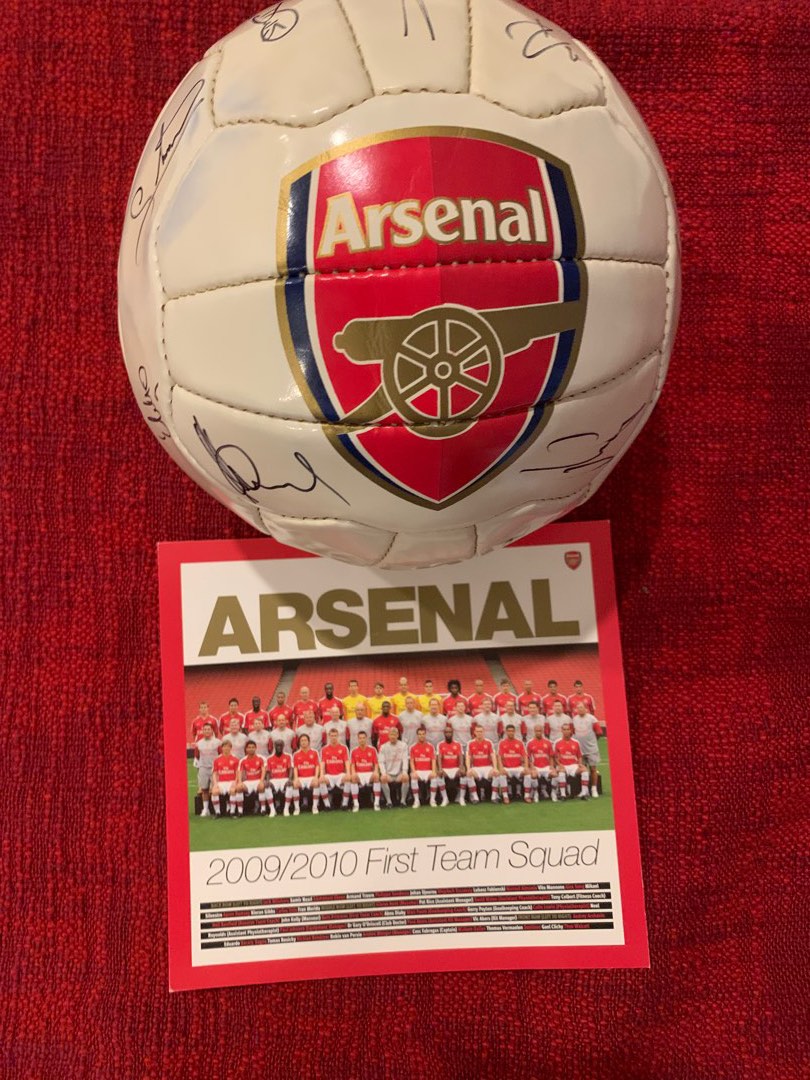 RARE - Signed Arsenal Ball Team of 2008-2009, Hobbies & Toys ...
