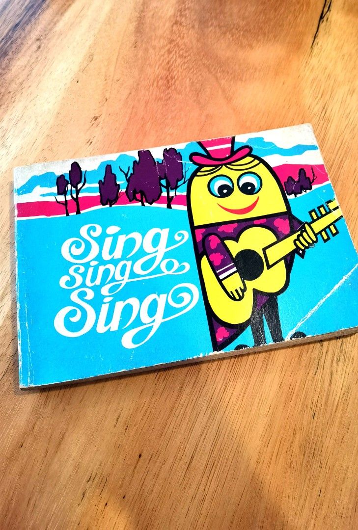 Sing Sing Sing Songbook, Hobbies & Toys, Books & Magazines, Storybooks ...