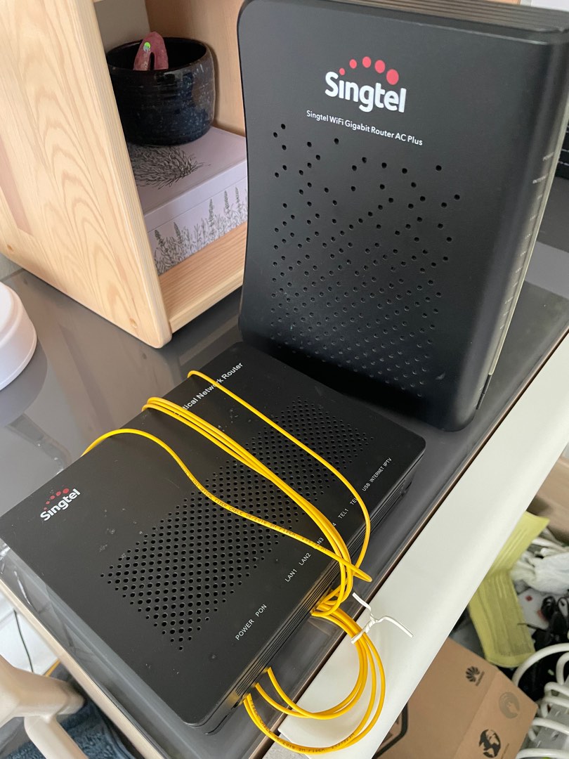 Singtel optic modem and router, Computers & Tech, Parts & Accessories ...