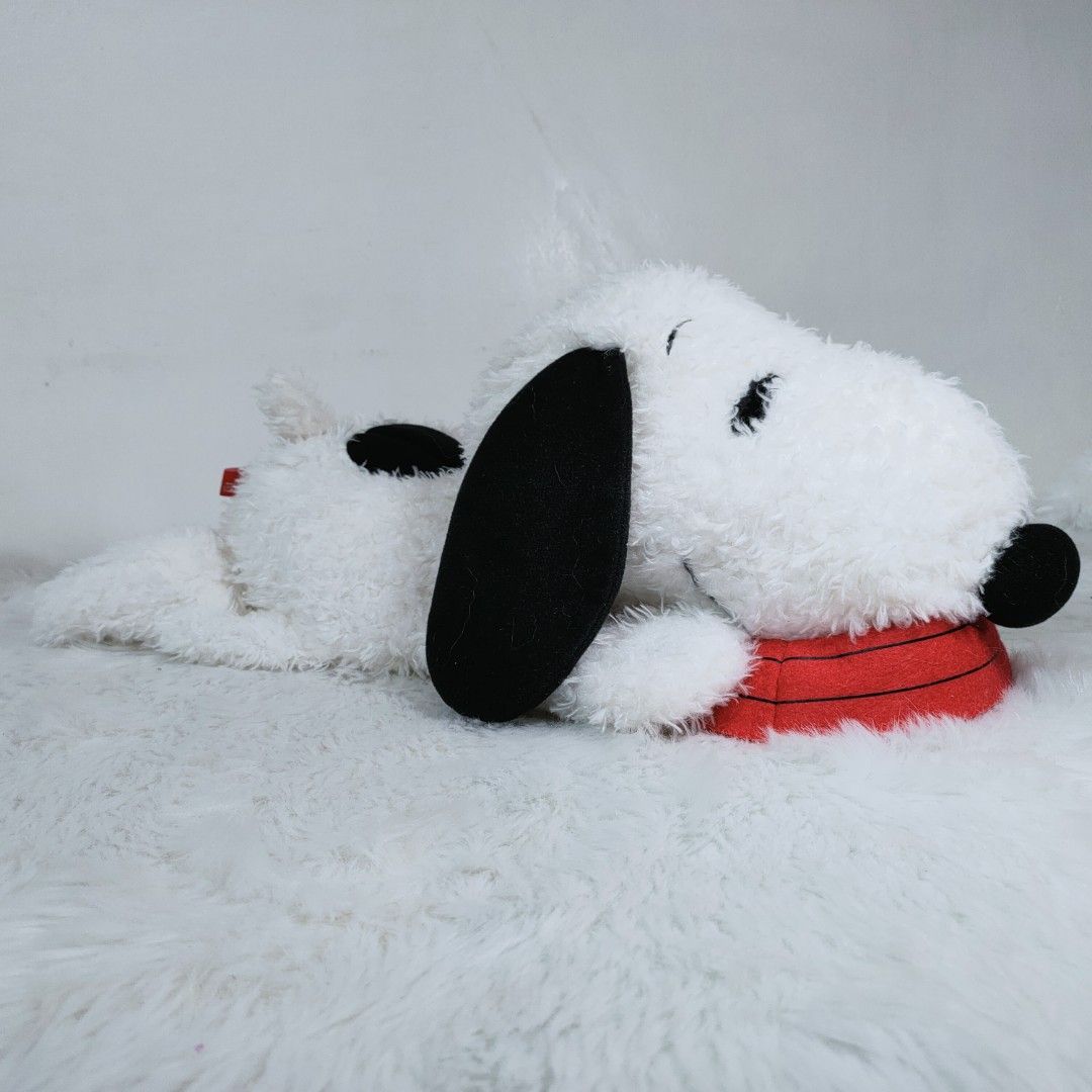 Snoopy Eating Time Plush, Hobbies & Toys, Toys & Games on Carousell