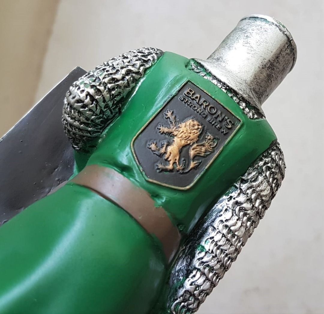 Medieval Soldier in Medieval Armour, Baron's Strong Brew Souvenir ...