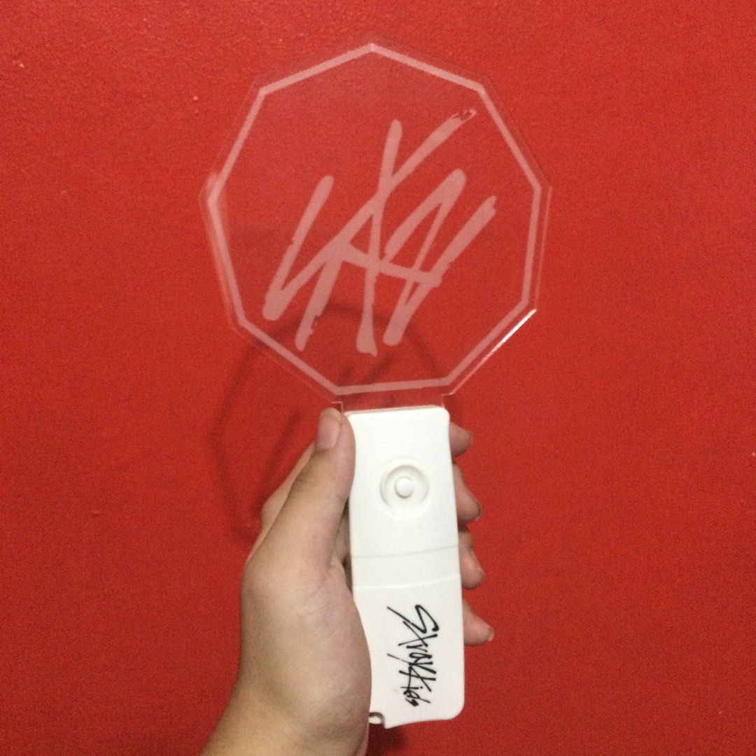 STRAY KIDS PRE-DEBUT UNOFFICIAL LIGHTSTICK, Hobbies & Toys, Memorabilia ...