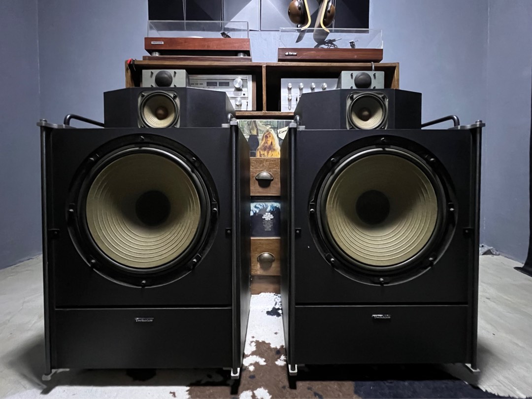 Technics SB 700 on Carousell