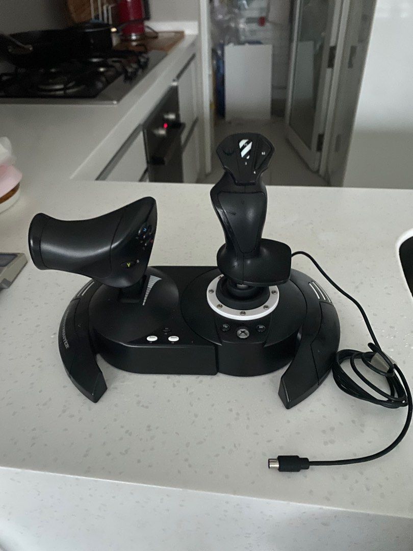 Thrustmaster flight / joystick, Computers & Tech, Parts & Accessories ...