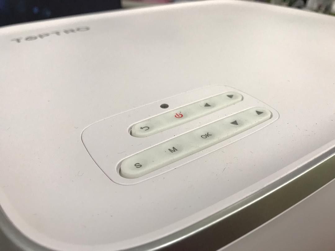 TOPTRO WiFi Bluetooth Projector 9500Lumen ( Brand New ), TV & Home ...