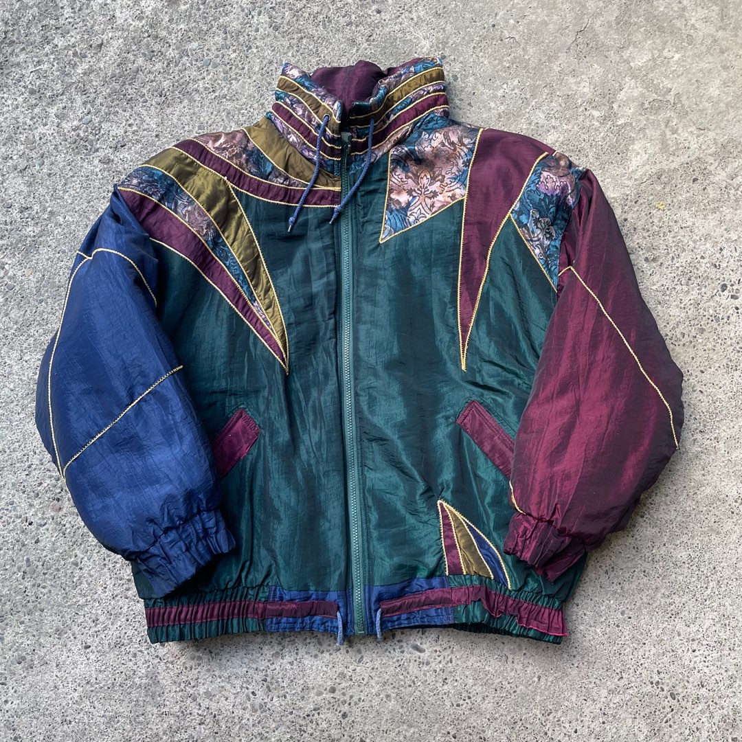 VINTAGE AT EASE PUFFER JACKET on Carousell